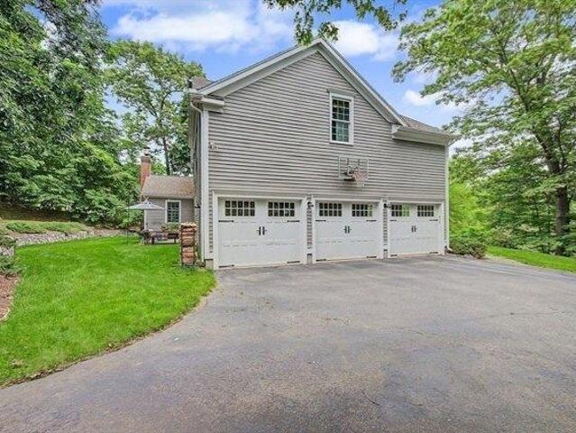house with 5 bedroom, Hopkinton MA DS104481221