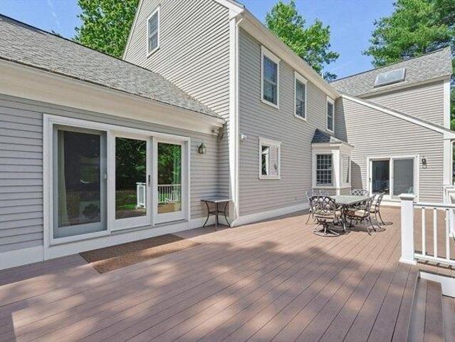 house with 5 bedroom, Hopkinton MA ES104809244