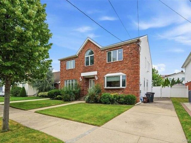 house with 5 bedroom, Howard Beach NY DS103627847