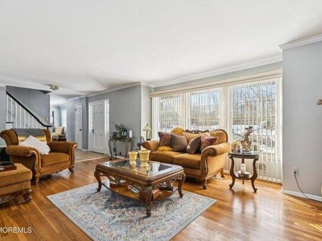 house with 5 bedroom, Howell NJ DLS102585318