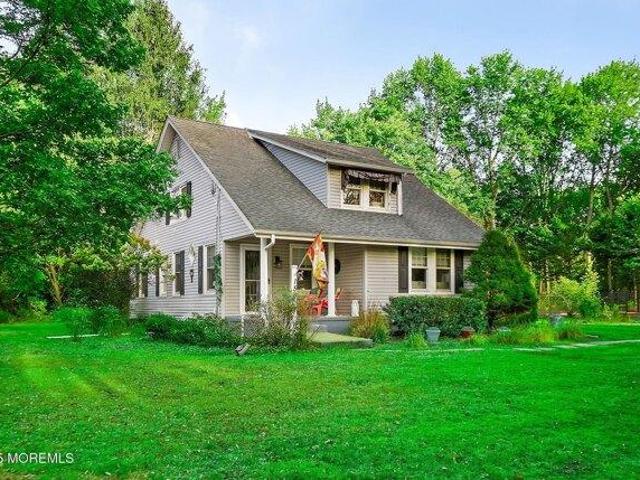house with 5 bedroom, Howell NJ DLS102775865