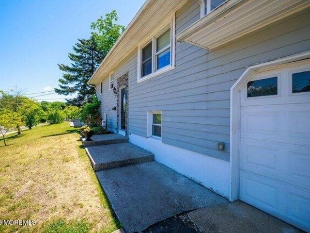 house with 5 bedroom, Howell NJ ES105205950