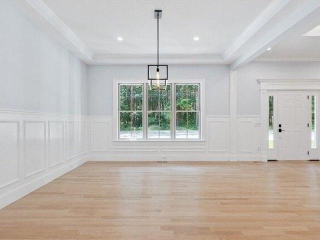 house with 5 bedroom, Hudson MA ES105060615