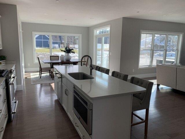 house with 5 bedroom, Hudson NH DLS103019085