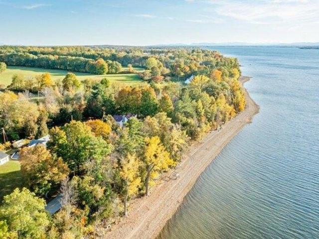 house with 5 bedroom, Isle La Motte VT ES103886754