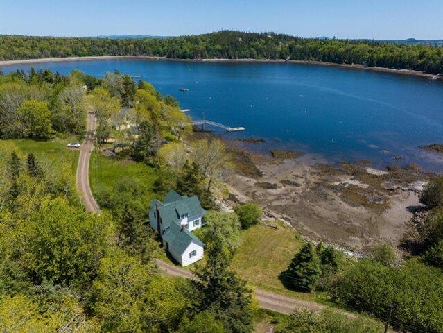 house with 5 bedroom, Islesboro ME DS104332560