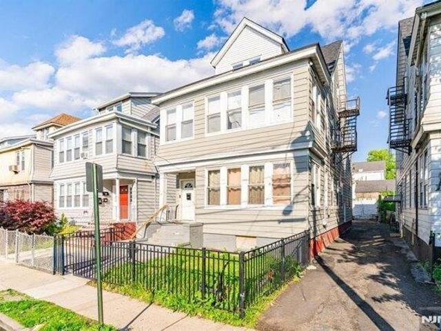house with 5 bedroom, Irvington NJ DLS102217626