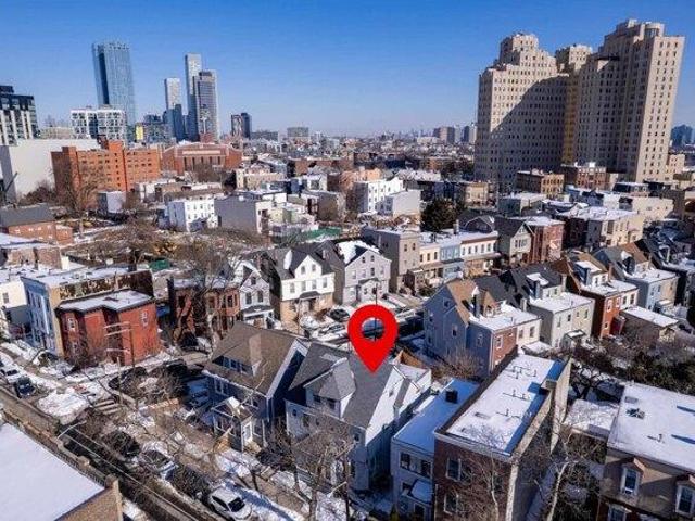 house with 5 bedroom, Jersey City NJ DLS101780398