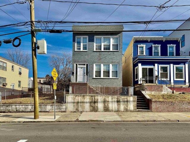 house with 5 bedroom, Jersey City NJ DLS101857294