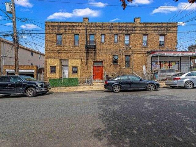 house with 5 bedroom, Jersey City NJ DLS102281429