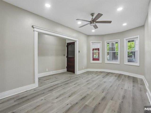 house with 5 bedroom, Jersey City NJ DS104190430
