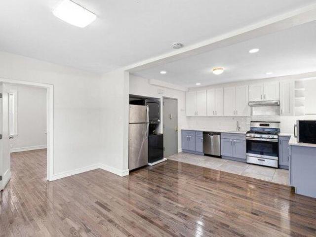 house with 5 bedroom, Jersey City NJ ES103625593