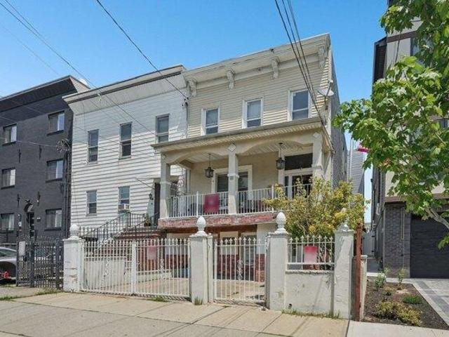 house with 5 bedroom, Jersey City NJ ES104235404