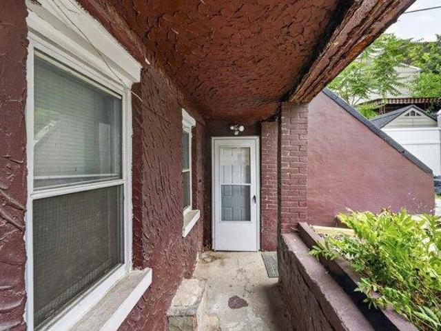 house with 5 bedroom, Jersey City NJ ES104853560