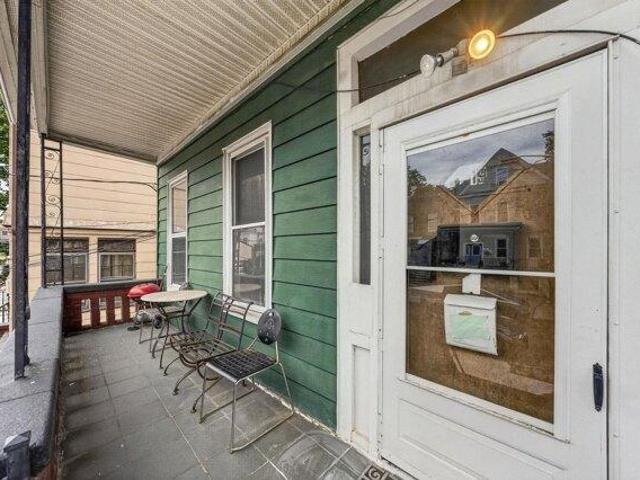 house with 5 bedroom, Jersey City NJ ES105141211