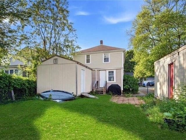 house with 5 bedroom, Johnston RI ES105106041