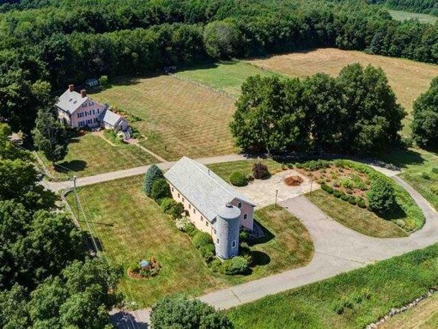house with 5 bedroom, Kensington NH DS104331355