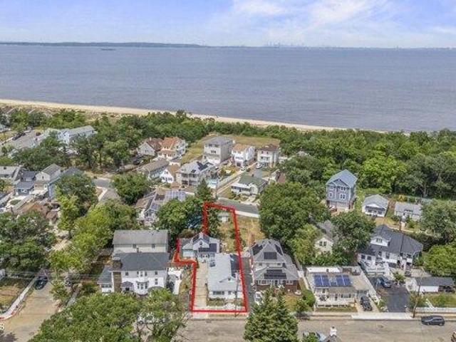 house with 5 bedroom, Keansburg NJ ES104405813