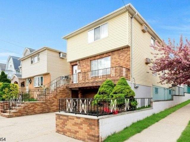 house with 5 bedroom, Kearny NJ DLS102824960