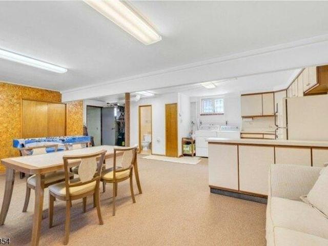 house with 5 bedroom, Kearny NJ ES102824960