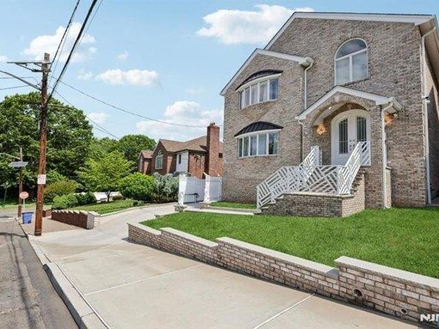 house with 5 bedroom, Kearny NJ ES104480235