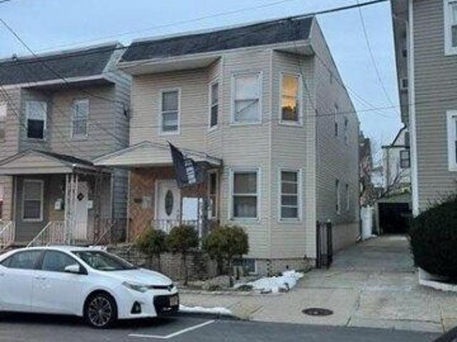 house with 5 bedroom, Kearny NJ ES104481503