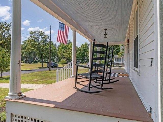 house with 5 bedroom, Keene NH DS102595247