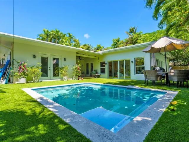 house with 5 bedroom, Key Biscayne FL FL DLS102795093