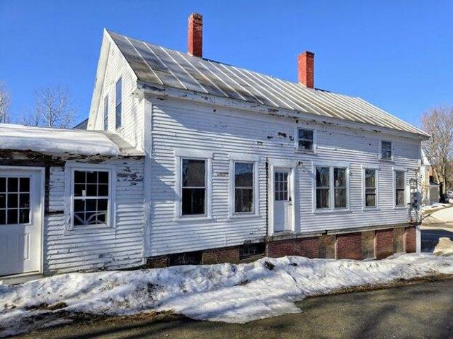 house with 5 bedroom, Kingfield ME DS102409204