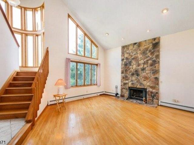 house with 5 bedroom, Kinnelon NJ ES105172729