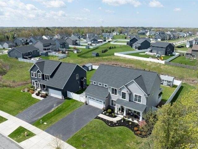 house with 5 bedroom, Lancaster NY DS103623348