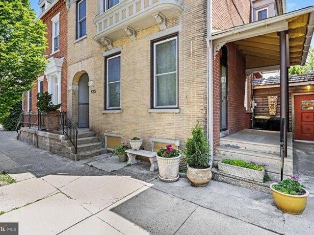house with 5 bedroom, Lancaster PA ES104902666