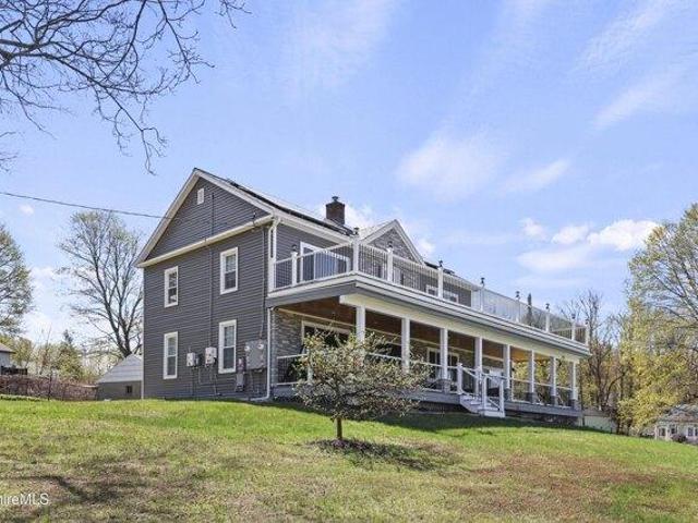 house with 5 bedroom, Lanesborough MA ES105115262
