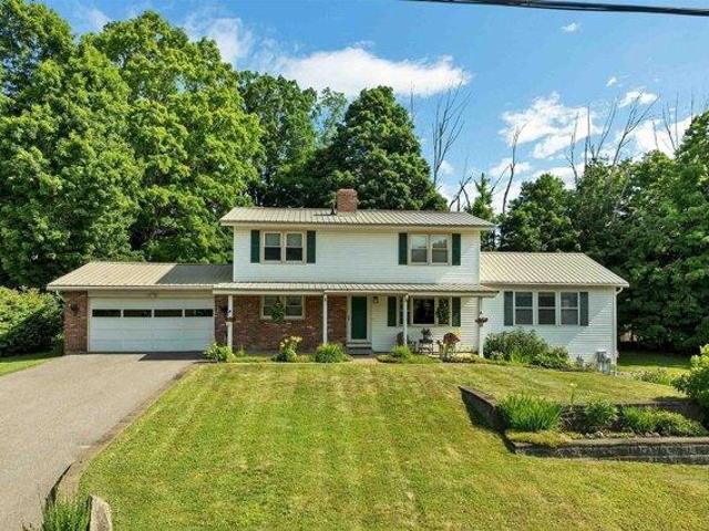 house with 5 bedroom, Laconia NH DS104330931