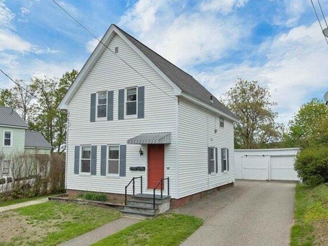 house with 5 bedroom, Laconia NH DS103442080