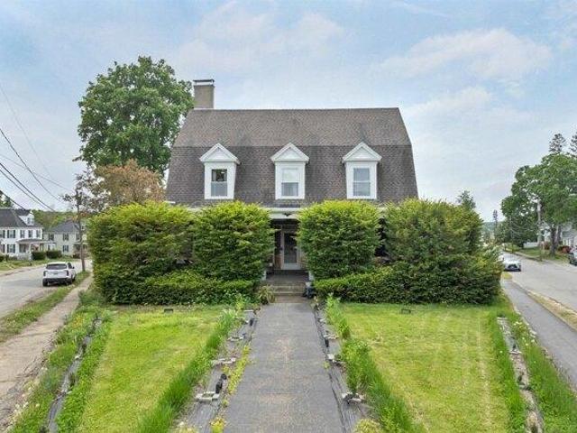 house with 5 bedroom, Laconia NH DS103664503