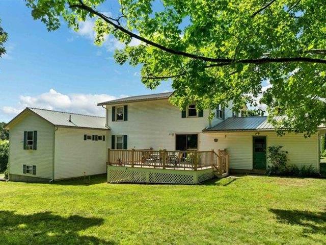 house with 5 bedroom, Laconia NH ES105160475