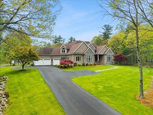 house with 5 bedroom, Lakeville MA DS102447122