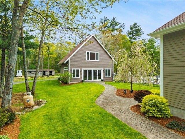 house with 5 bedroom, Lakeville MA DS102728244