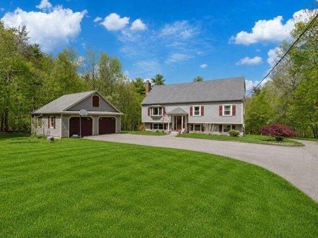 house with 5 bedroom, Lakeville MA ES104688189