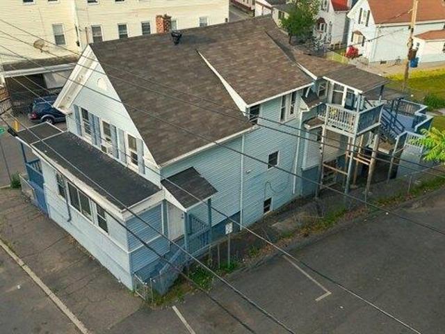 house with 5 bedroom, Lawrence MA ES104567868