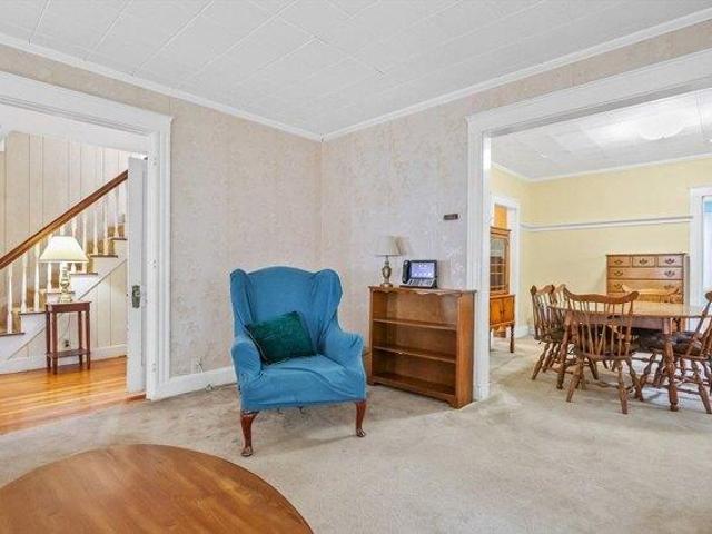 house with 5 bedroom, Lawrence MA ES104569709