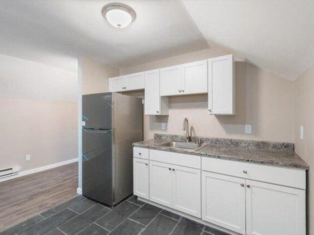 house with 5 bedroom, Lawrence MA ES104758942