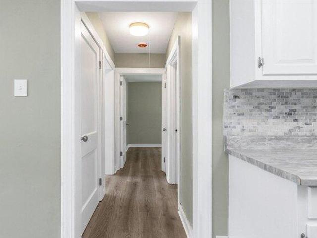 house with 5 bedroom, Lawrence MA ES105107443