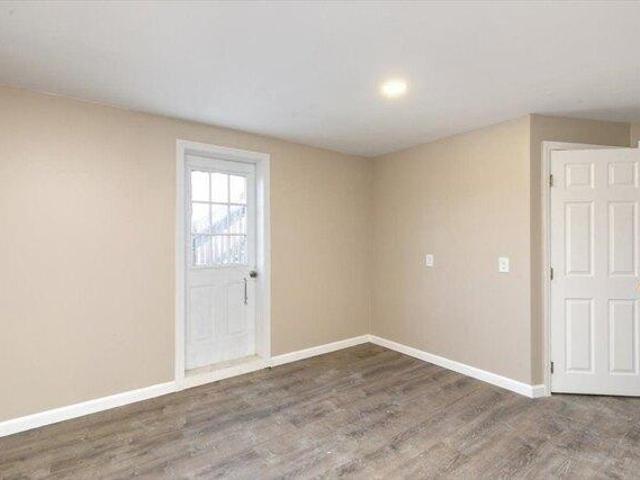house with 5 bedroom, Lawrence MA ES105205405
