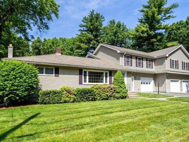 house with 5 bedroom, Leominster MA DS104331143