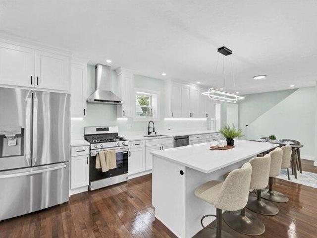 house with 5 bedroom, Leominster MA DS104375538