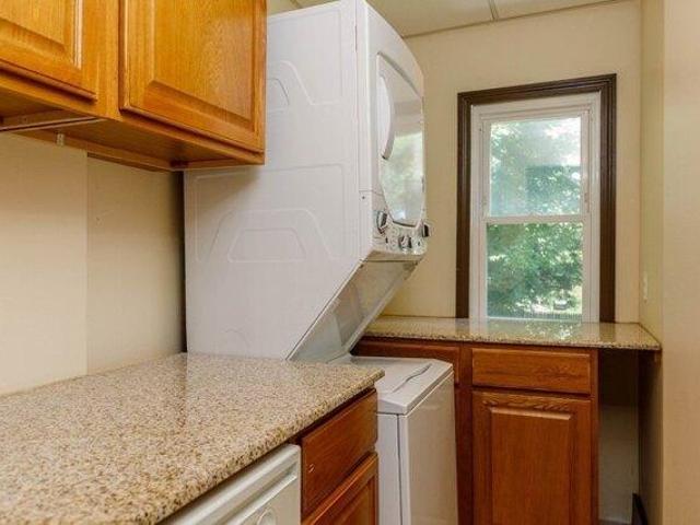 house with 5 bedroom, Leominster MA ES104787960