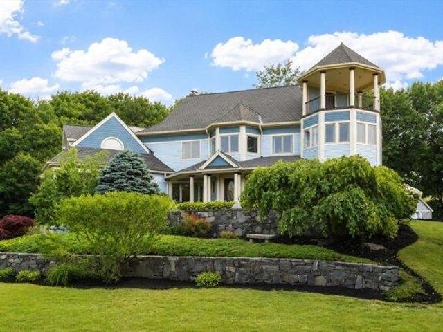 house with 5 bedroom, Leominster MA ES104833552