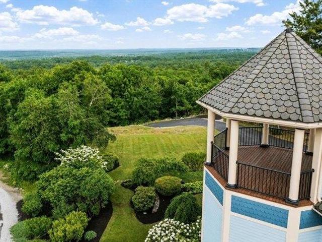 house with 5 bedroom, Leominster MA ES104994779
